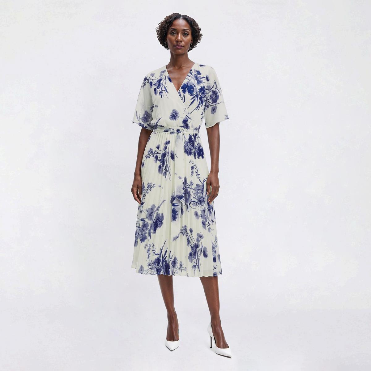 Click here for Womens Sandra Darren Flutter Sleeve Floral Pleated... prices